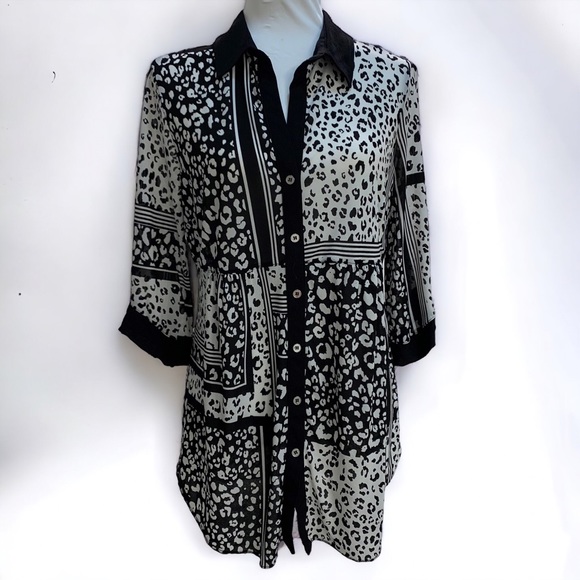 Peter Nygard | Tops | Nygard 34 Sleeve Black White Tunic Top Button ...
